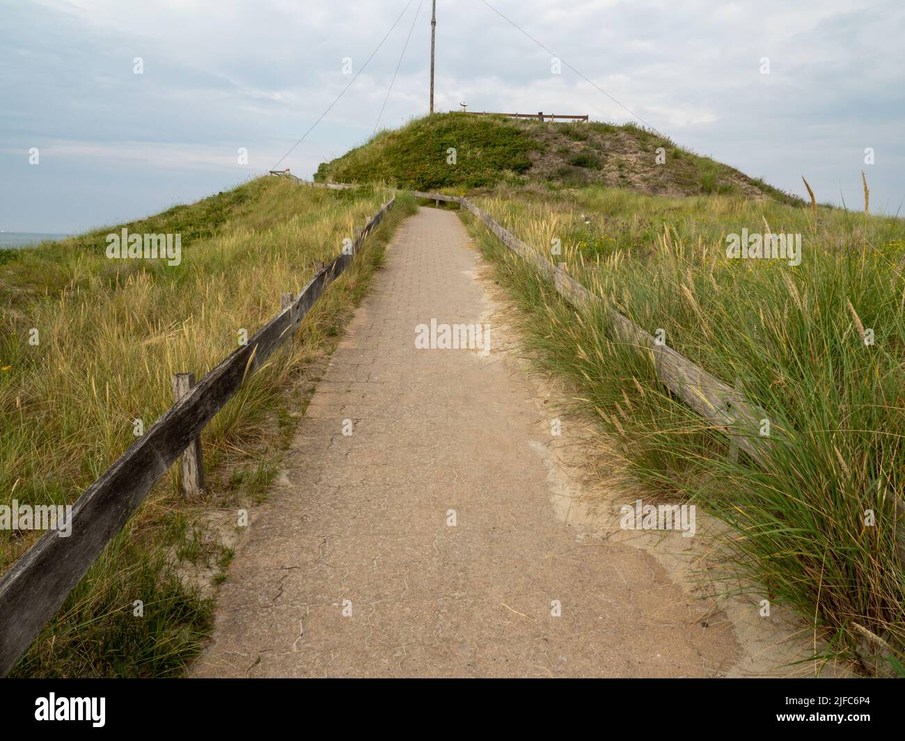 Path uphill. Path to the top of the mountain Stock Photo - Alamy