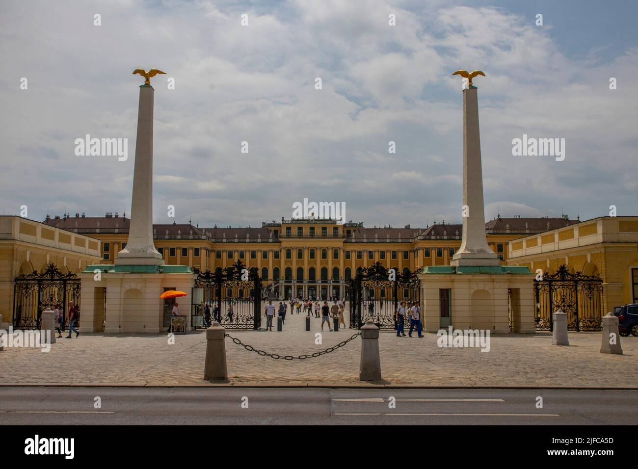 Schonbrunn Palace was the main summer residence of the Habsburg rulers ...