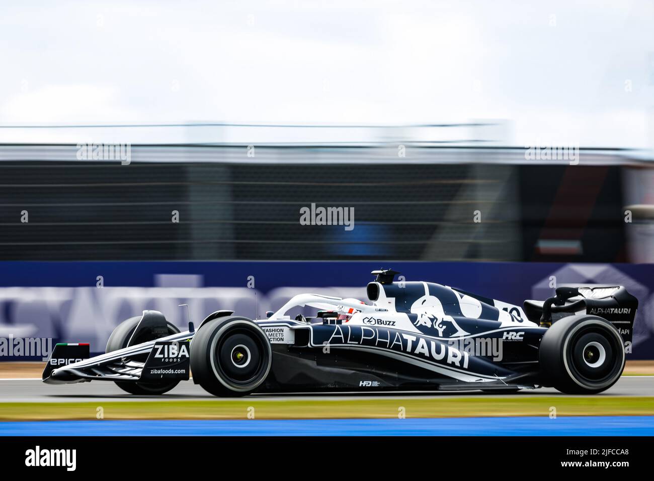 10 GASLY Pierre (fra), Scuderia AlphaTauri AT03, action during the Formula 1 Lenovo British ...