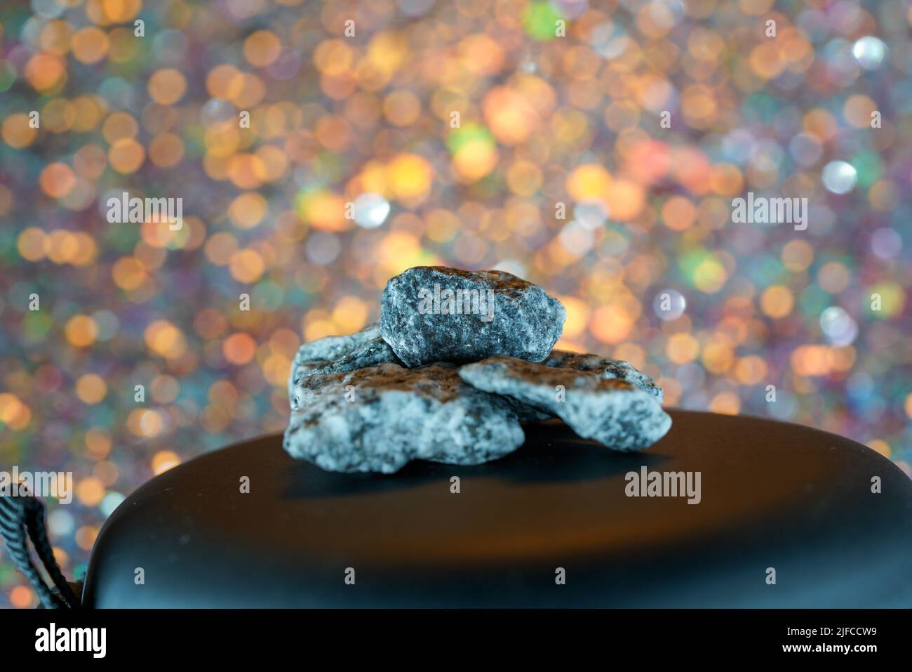 Granites are coarsely crystalline plutonic rocks (plutonites) rich in ...