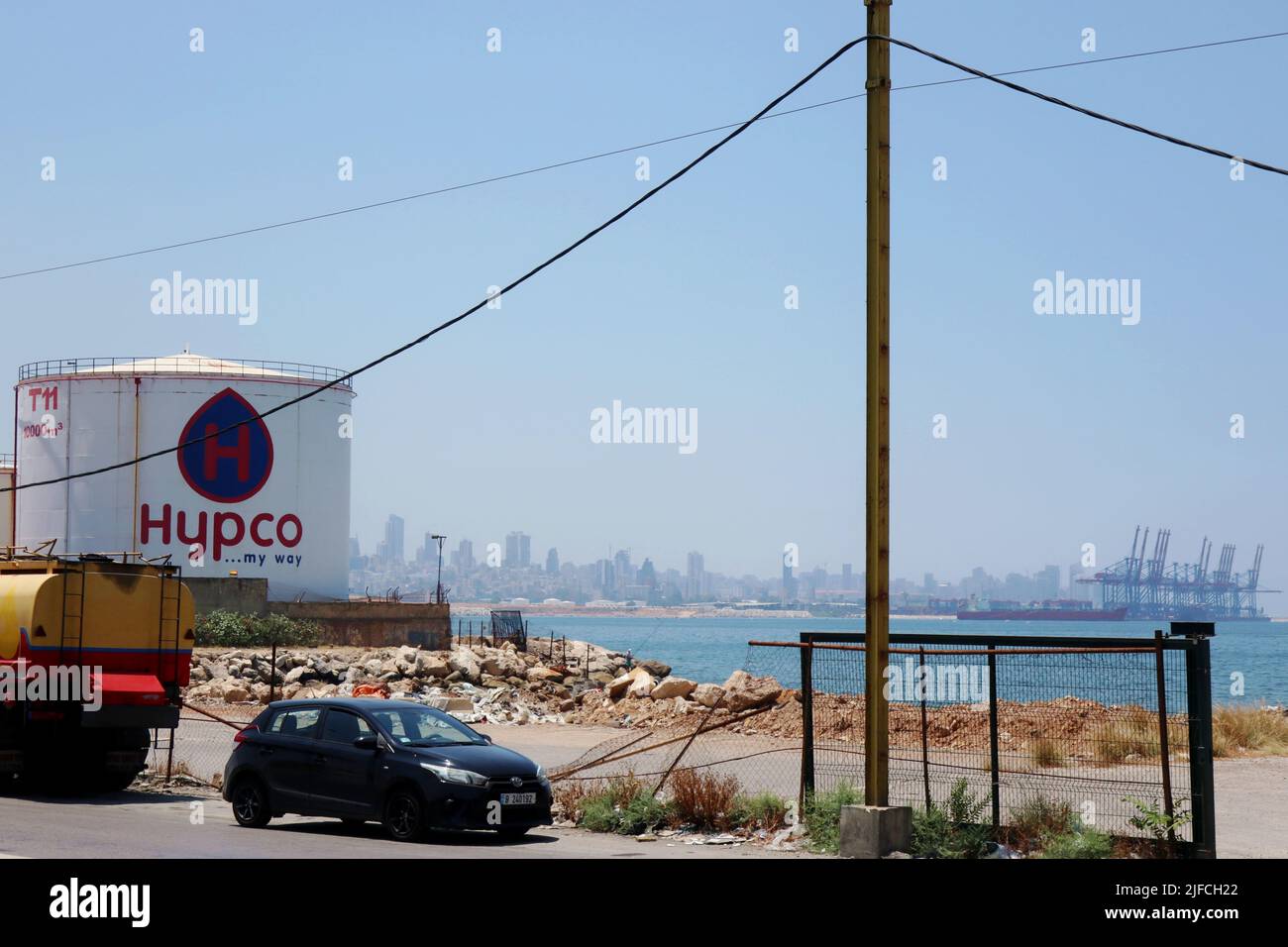 Hydrocarbon products such as oil hi-res stock photography and images ...