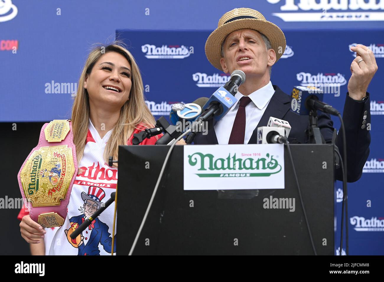 New York, USA. 01st July, 2022. Hot dog eating champion Miki Sudo (l ...