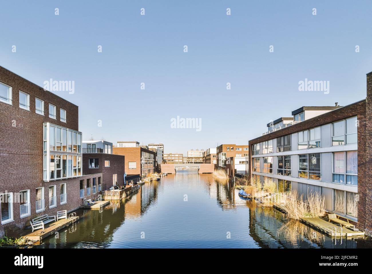 Brick piers hi-res stock photography and images - Alamy