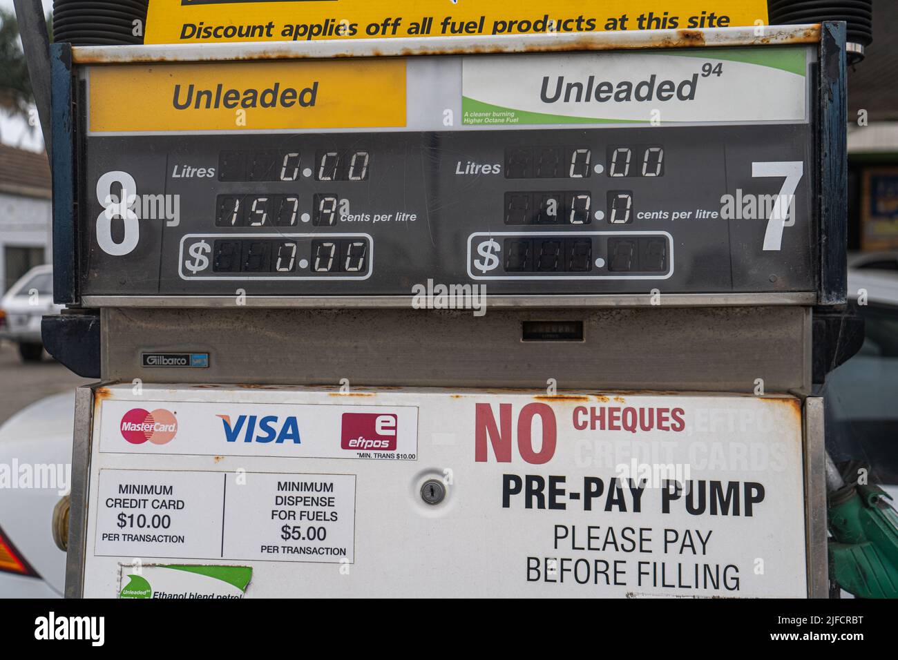 Self service petrol station hi-res stock photography and images - Alamy