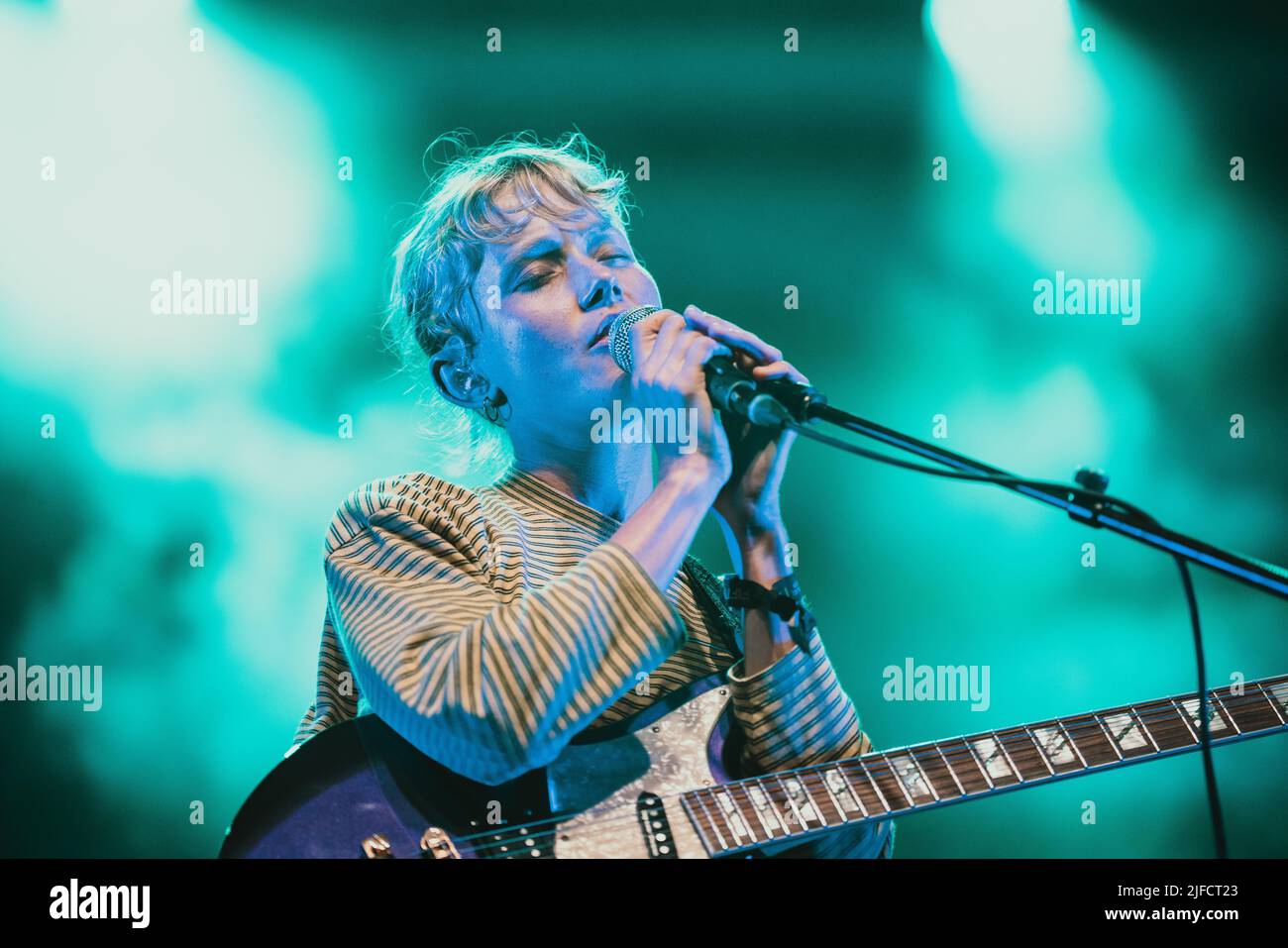Alice phoebe lou singer hi-res stock photography and images - Alamy