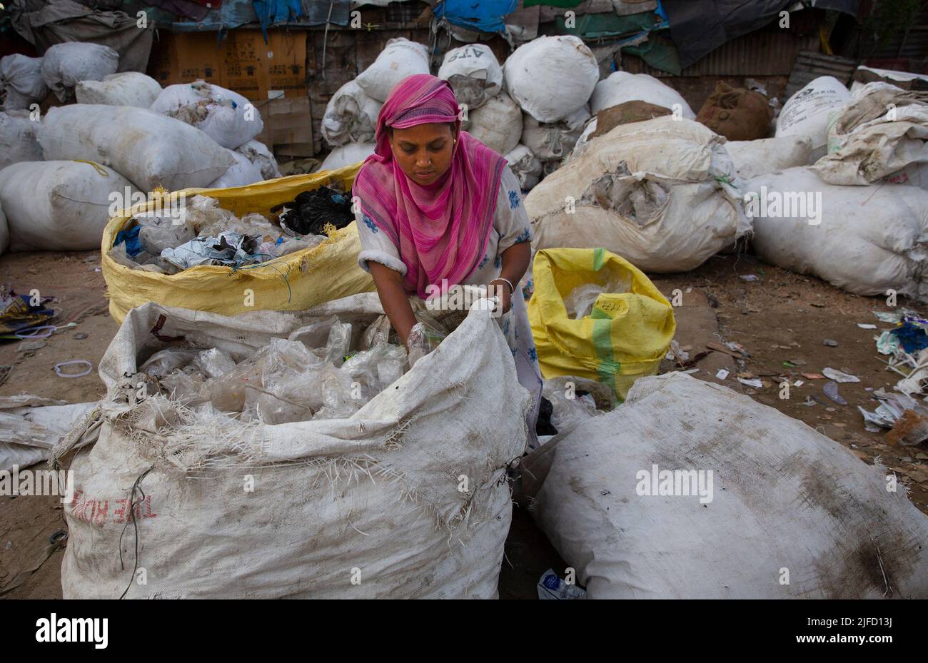 Ragpicker hi-res stock photography and images - Alamy