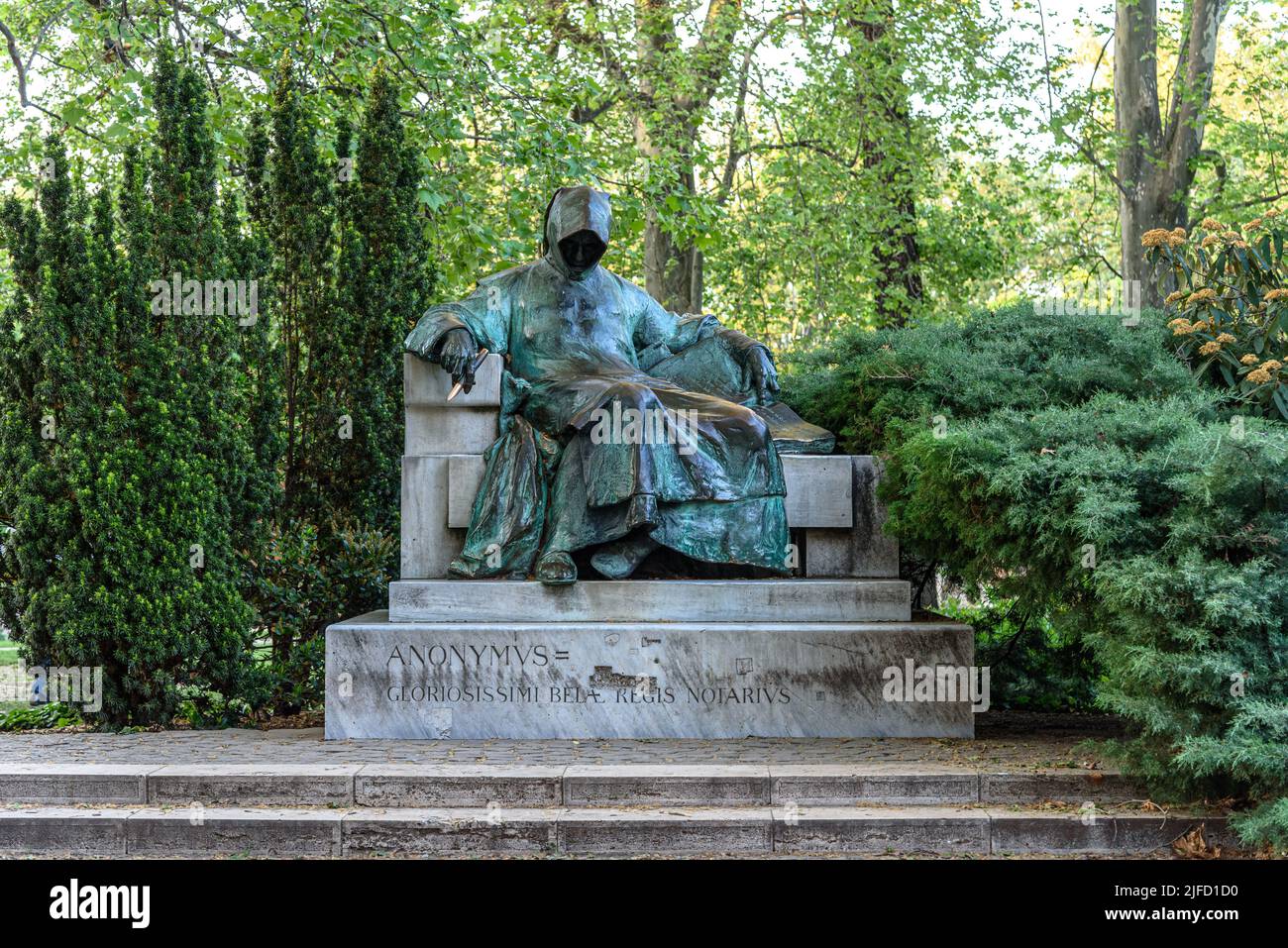 Anonymous statue hi-res stock photography and images - Alamy