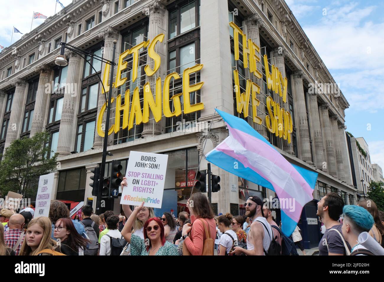 Gay pride march london 1972 hi-res stock photography and images - Alamy