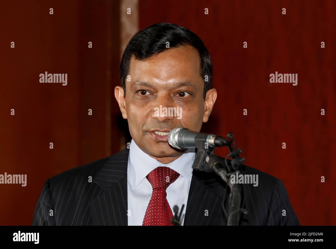 Managing director door hi-res stock photography and images - Alamy