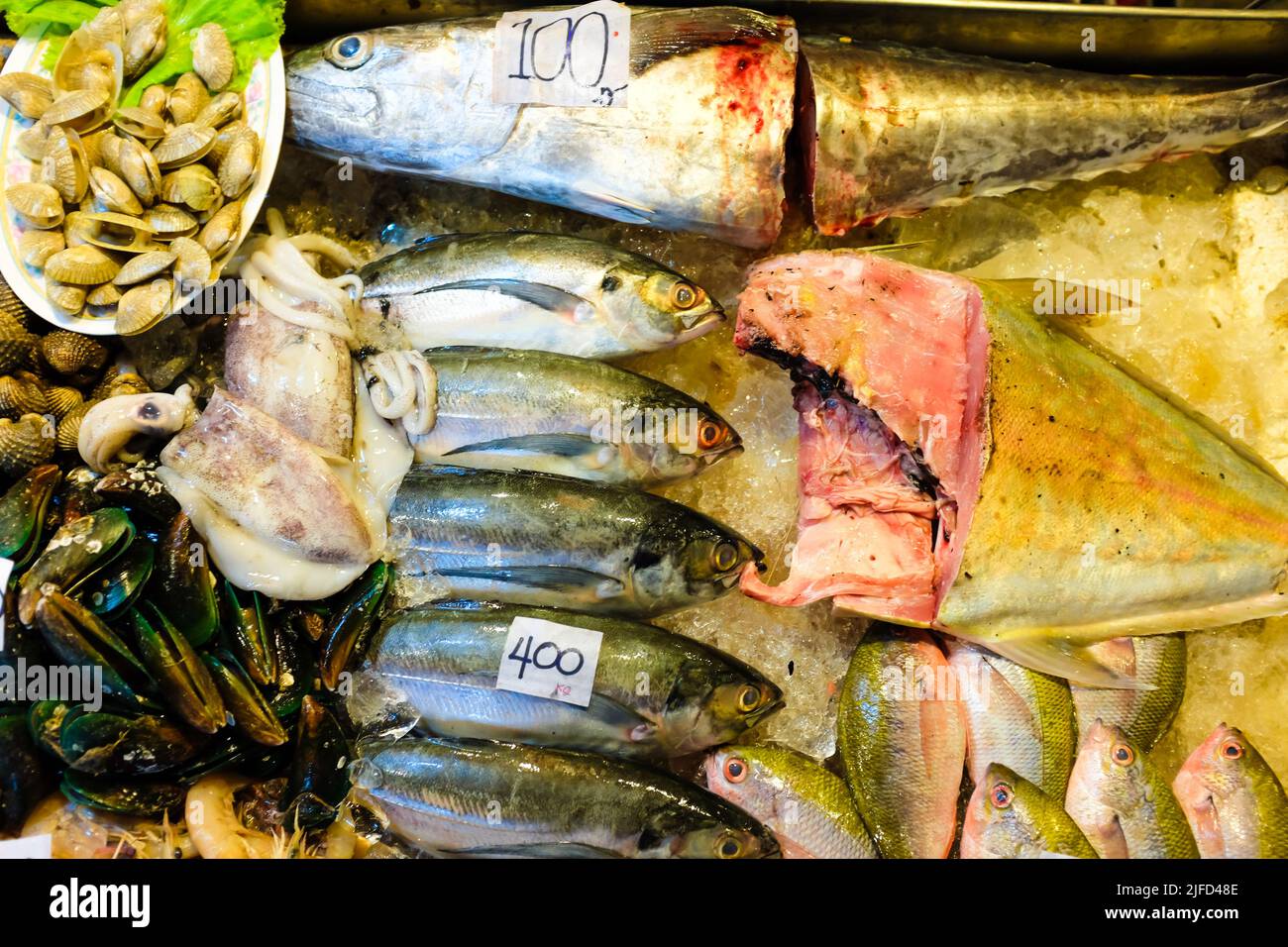 Vancouver sea food market hi-res stock photography and images - Alamy