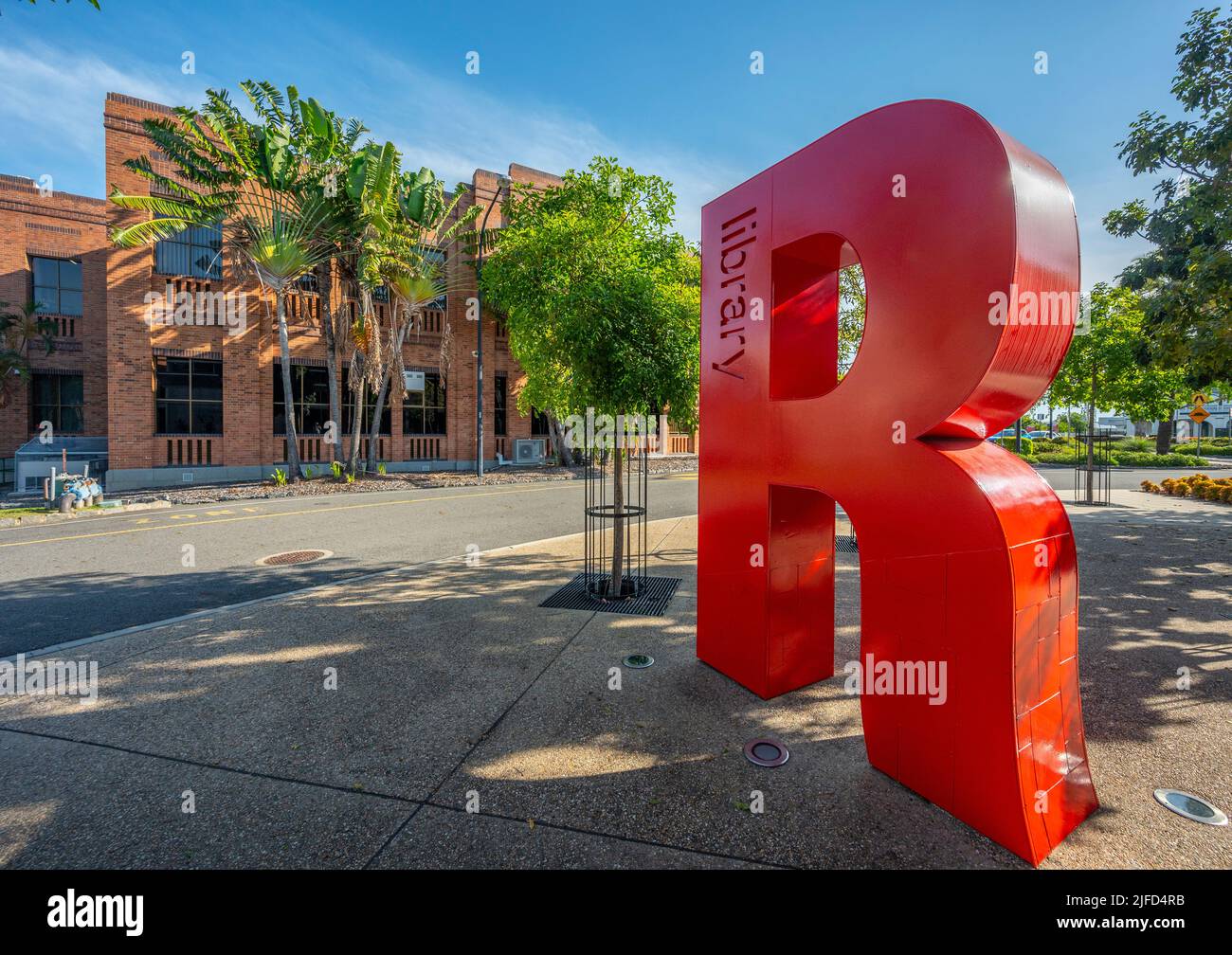 The giant red 'R' outside the Rockhampton Library next to the City Hall ...