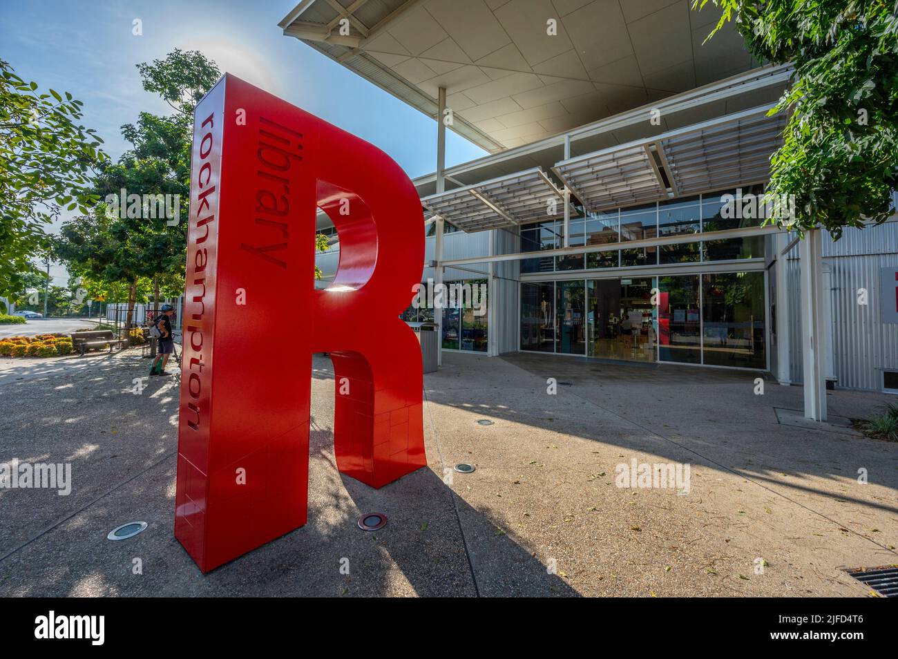 The giant red 'R' outside the Rockhampton Library next to the City Hall ...