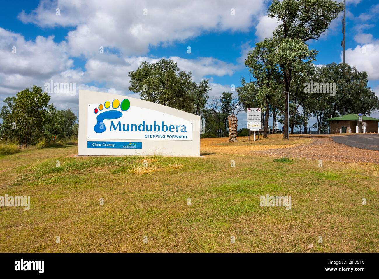 Sign at the entrance to Mundubbera in queensland, australia Stock Photo ...