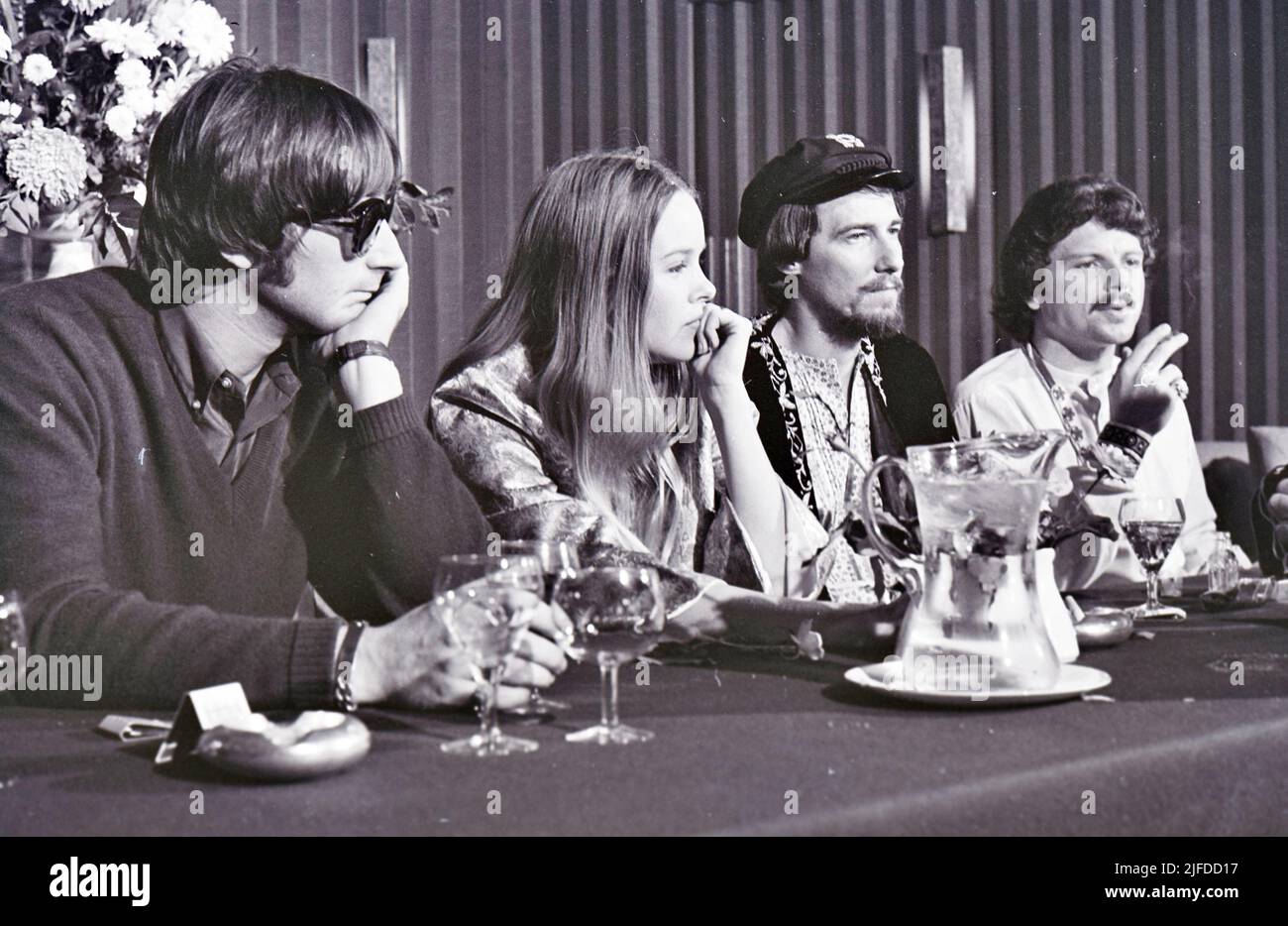 MAMASA AND THE PAPAS US ro k group with Michelle Phillips in October ...