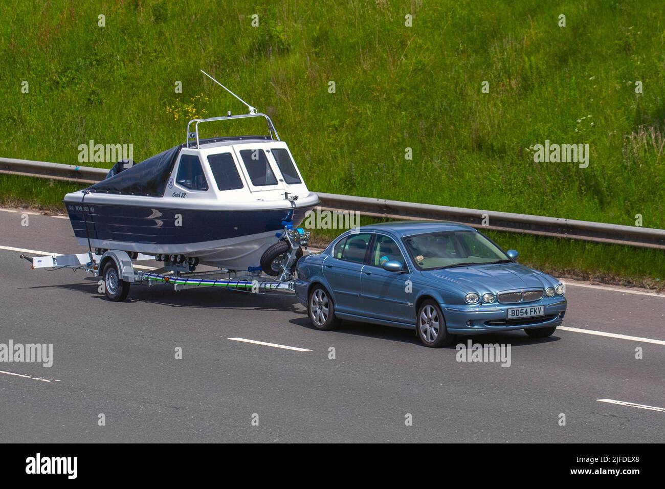 Rapide trailers hi-res stock photography and images - Alamy