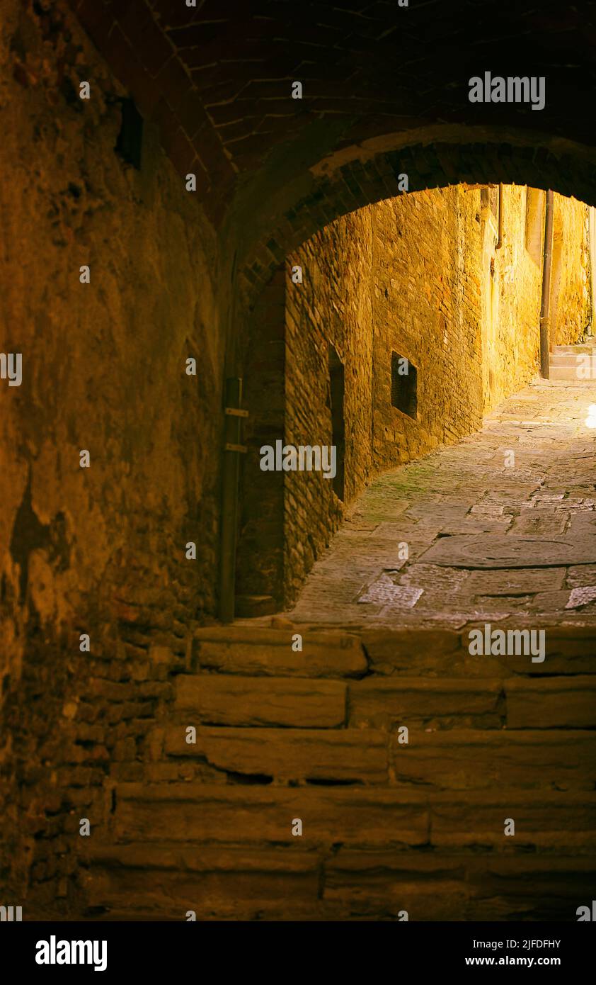 Medieval alley in montepulciano hi-res stock photography and images - Alamy