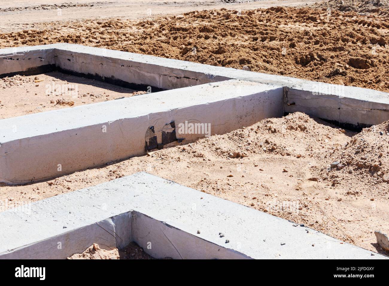 Strip foundation hi-res stock photography and images - Alamy