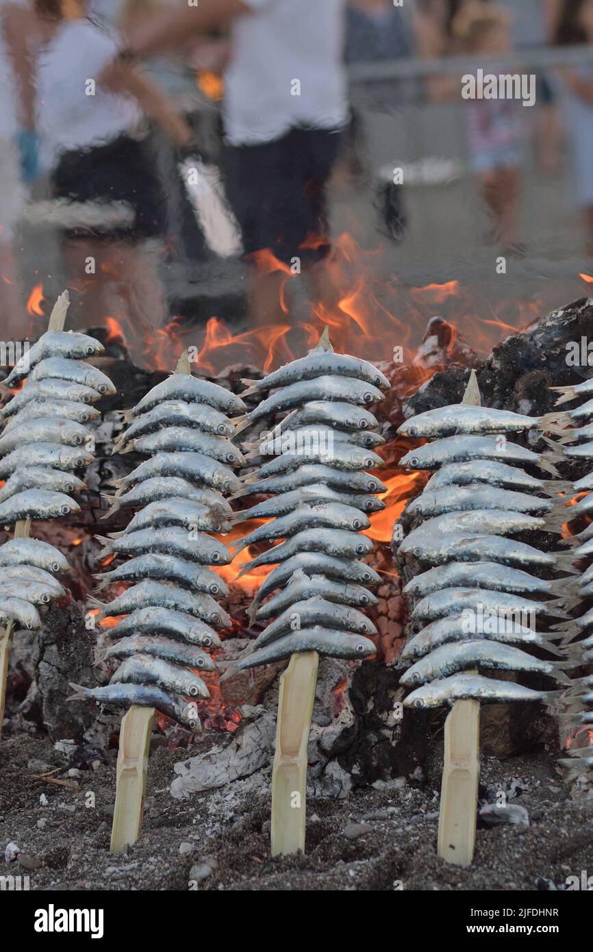 Espetos hi-res stock photography and images - Alamy