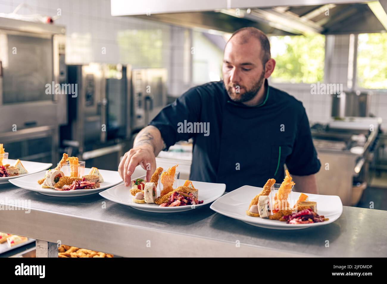 Private chef dinner party hi-res stock photography and images - Alamy