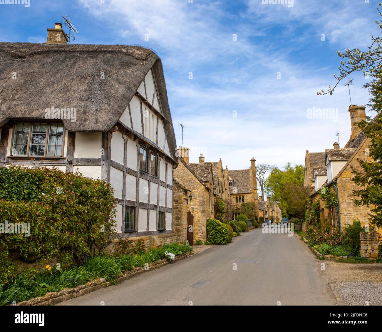 A picturesque scene in the Cotswolds village of Stanton in ...