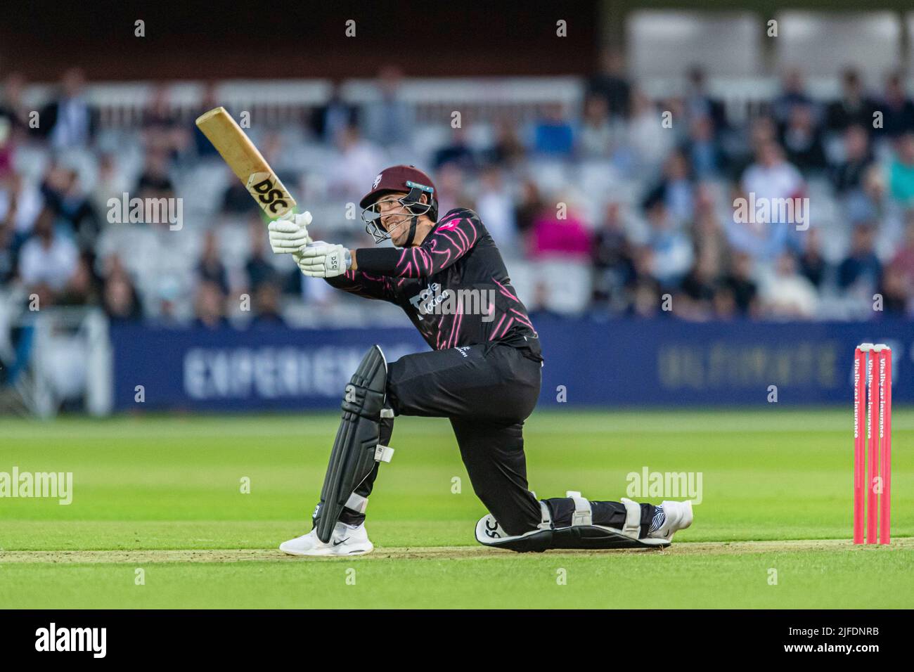 London, UK. 01th Jul, 2022. Craig Overton of Somerset Cricket Club bats ...