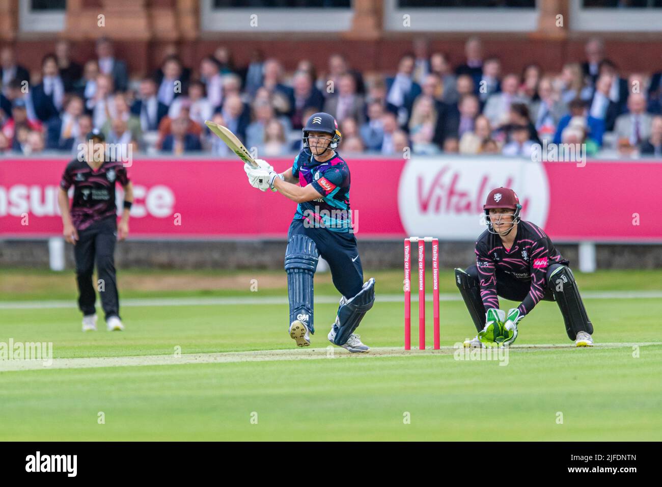 London, UK. 01th Jul, 2022. Jack Davies of Middlesex (left) bats during ...
