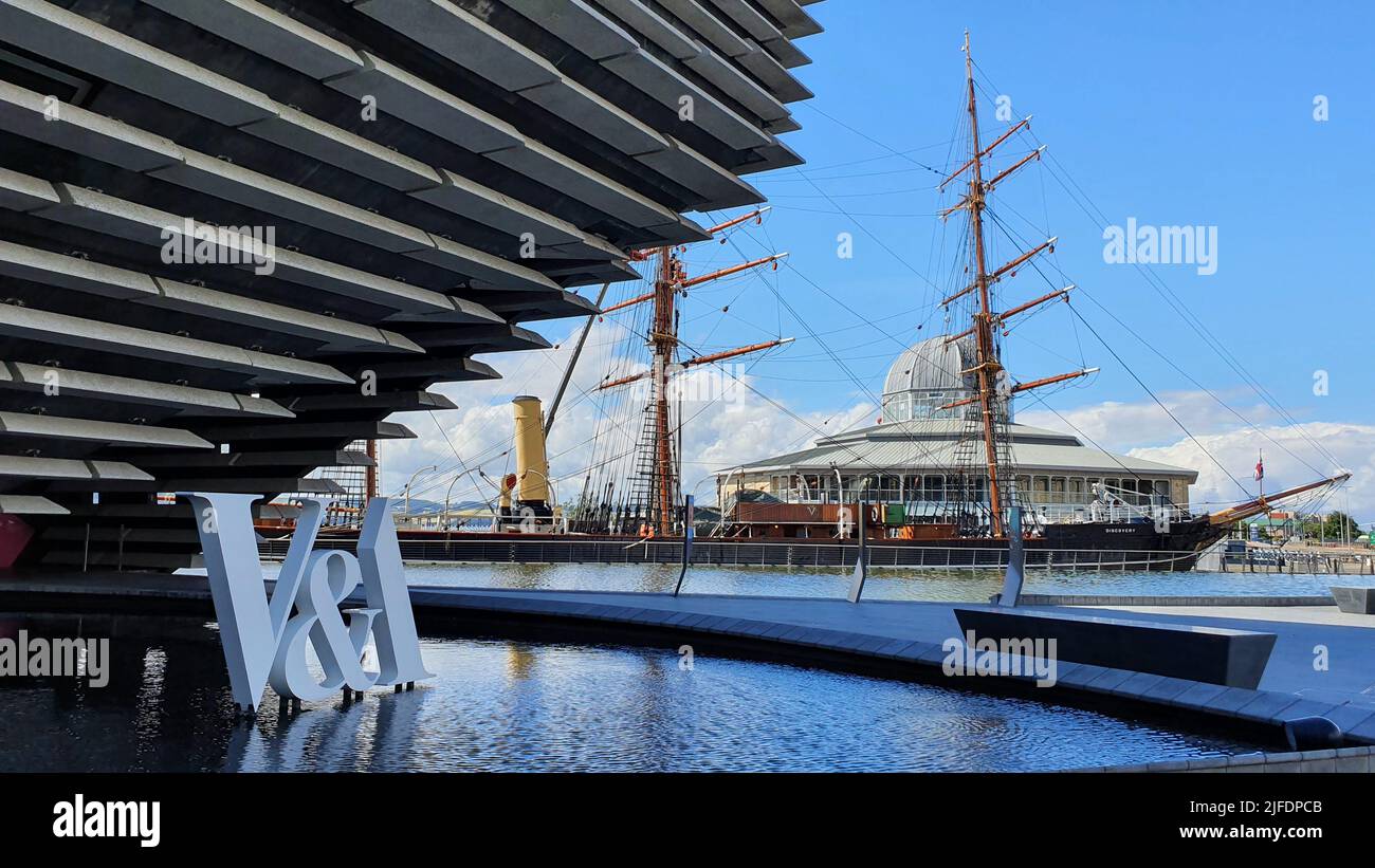 Rrs discovery interior hi-res stock photography and images - Alamy