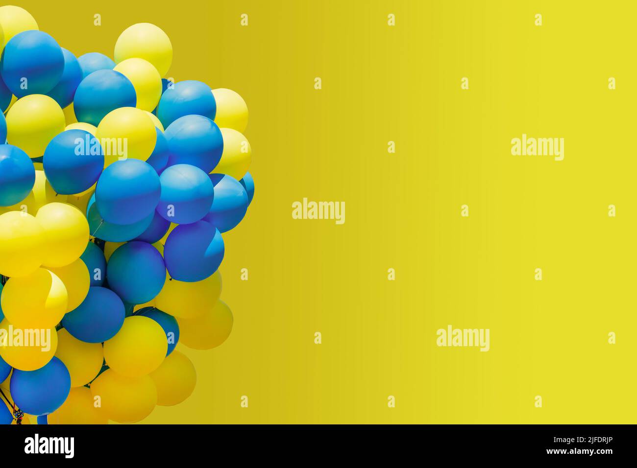 Yellow and blue balloons. Big bunch of balls. helium balloon background ...
