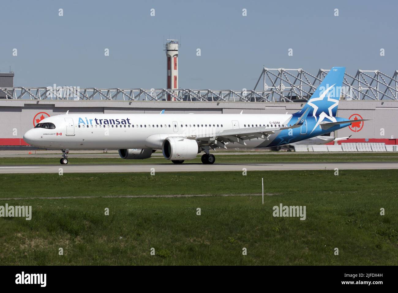 Airbus a320 neo interior hi-res stock photography and images - Alamy