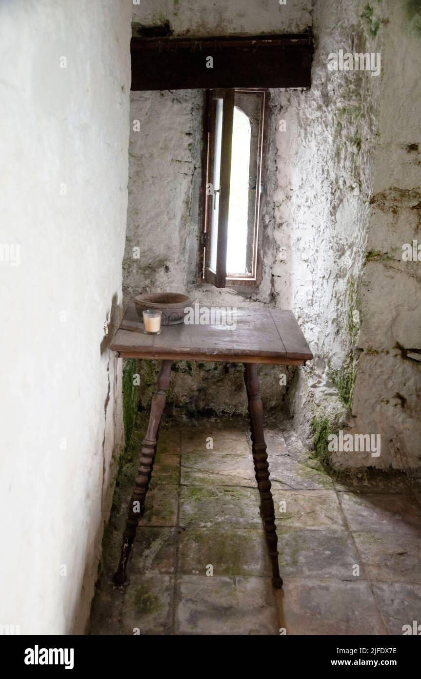Oranmore Castle on Galway Bay in Oranmore, Ireland Stock Photo - Alamy