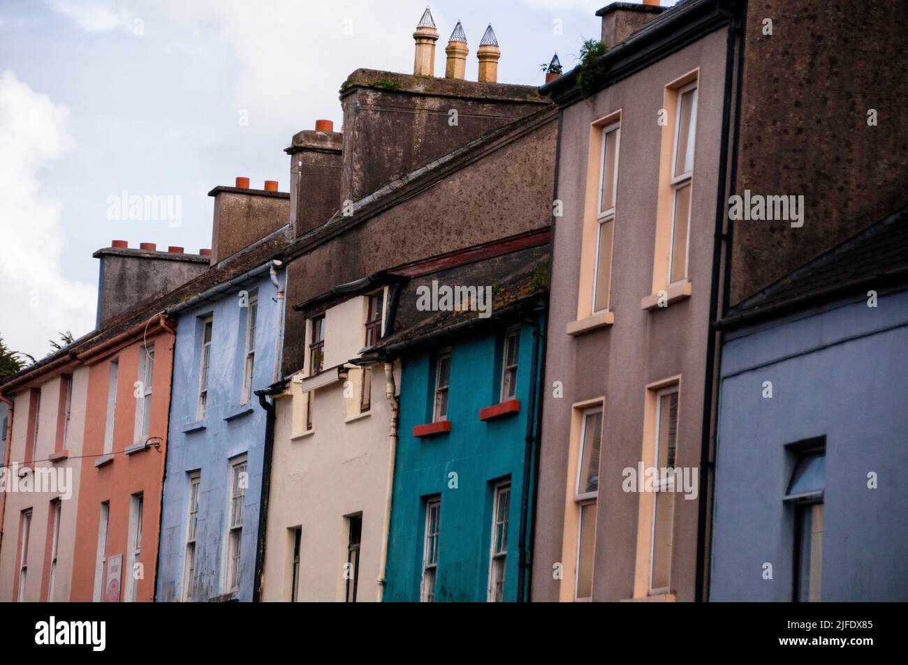 Irish townhomes hi-res stock photography and images - Alamy
