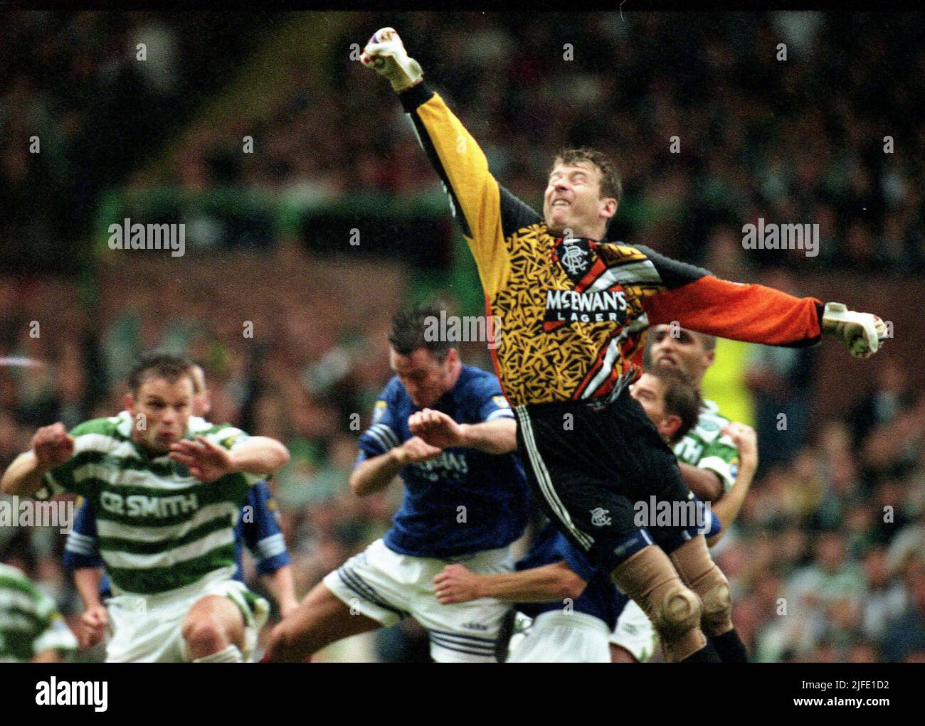 Cancerseason hi-res stock photography and images - Alamy