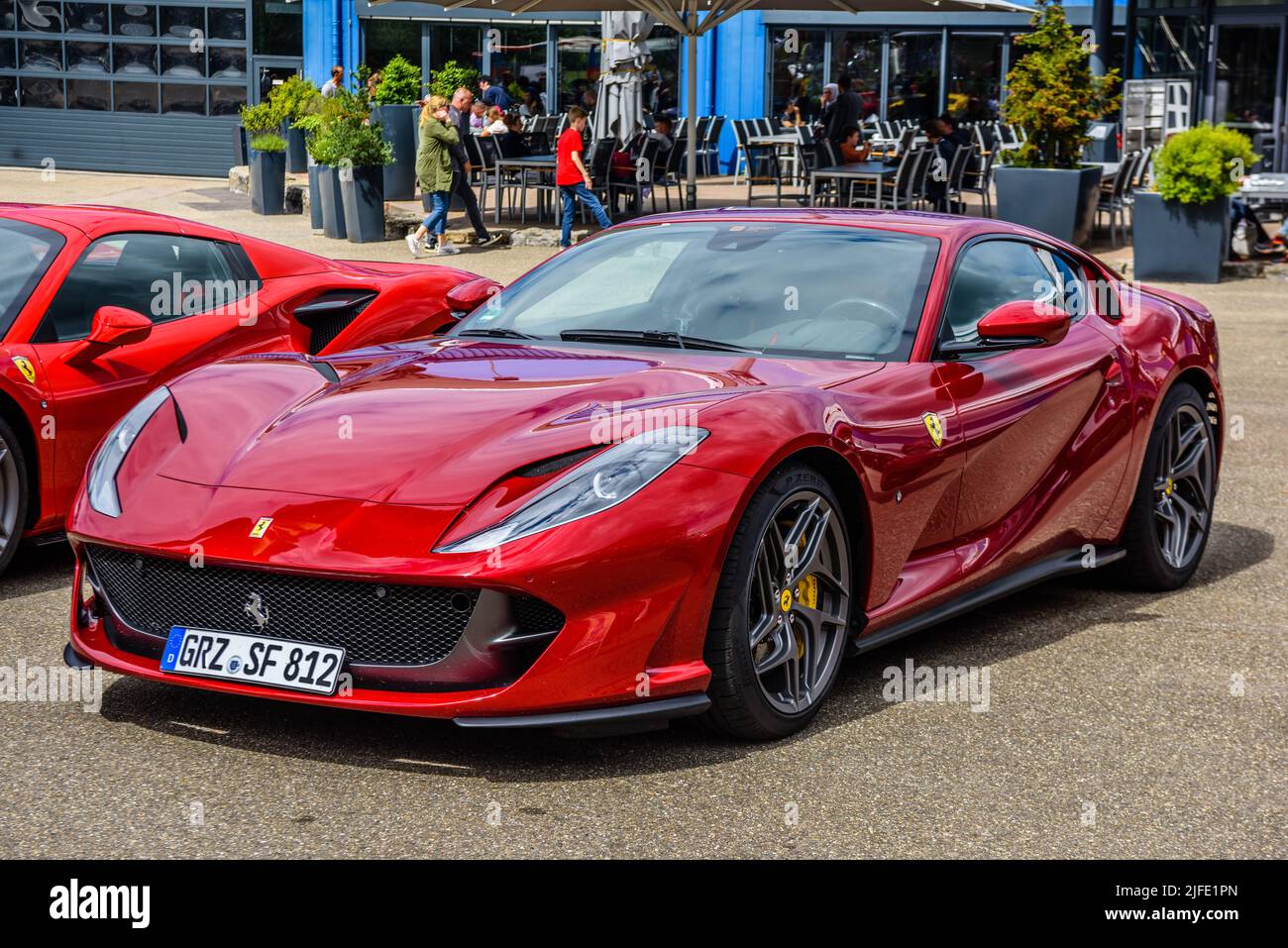 SINSHEIM, GERMANY - MAI 2022: red Ferrari 812 Superfast Type F152M 2017 ...