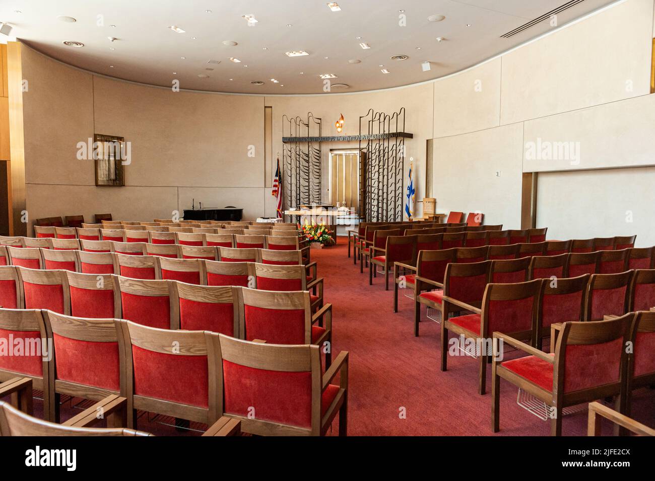 Congregation Rodeph Sholom - the Schnurmacher Chapel on the 6th floor ...