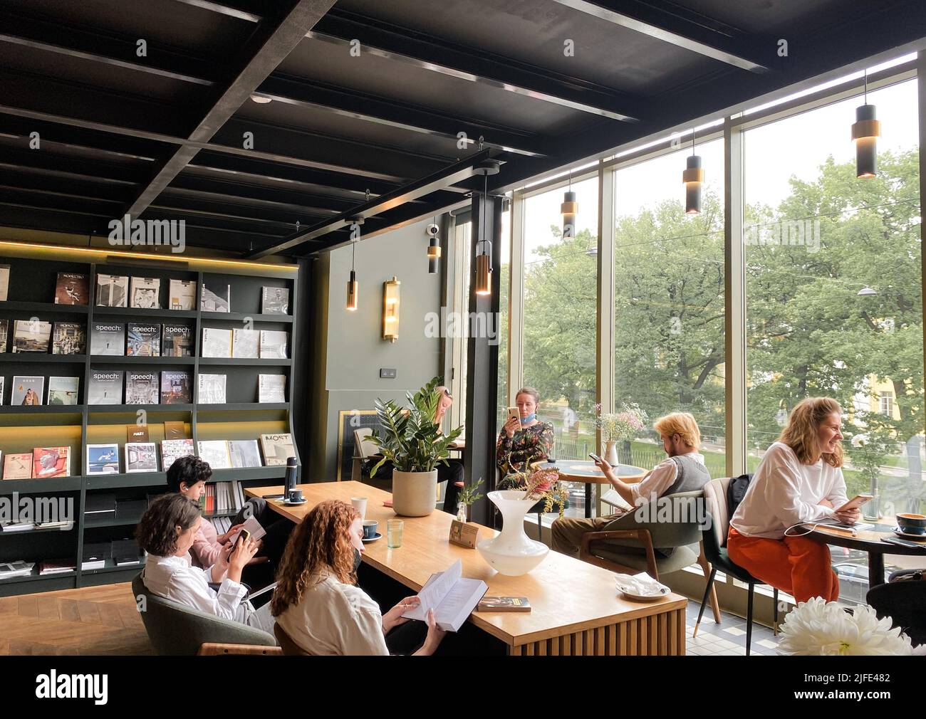 Coworking space hi-res stock photography and images - Alamy