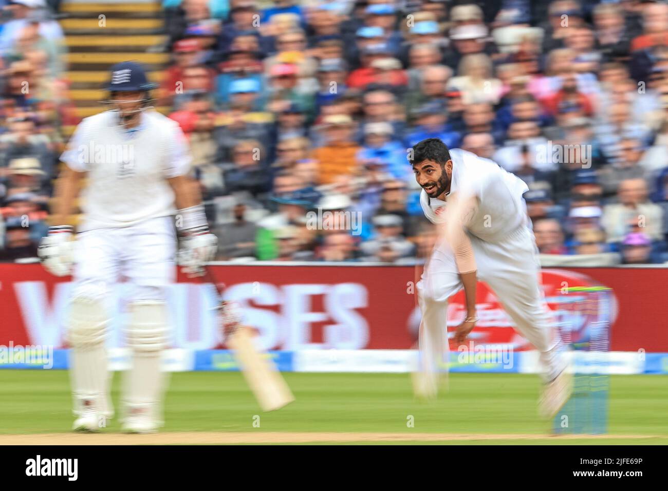 Jasprit bumrah hi-res stock photography and images - Alamy