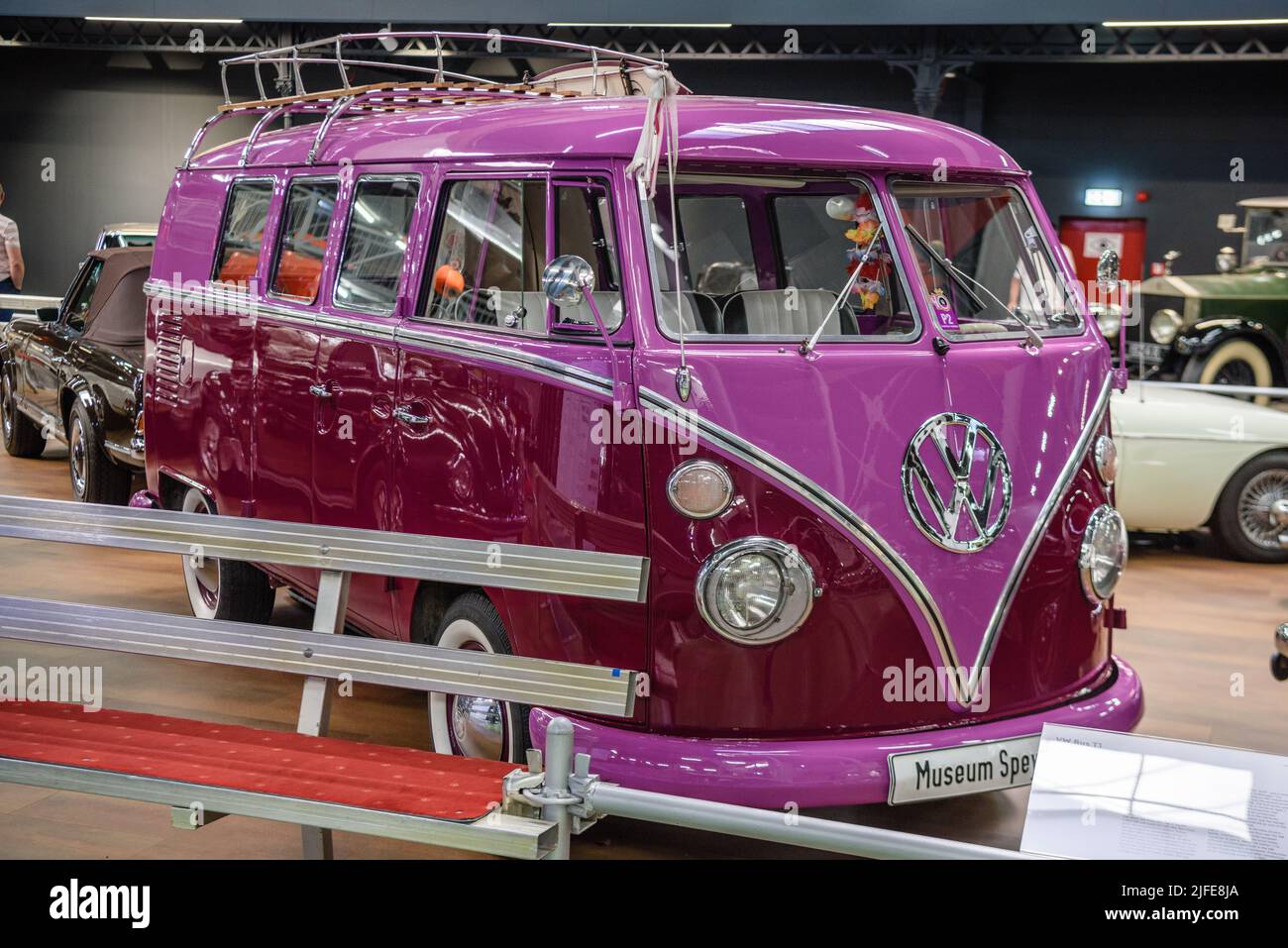 SINSHEIM, GERMANY - MAI 2022: pink violet purple Volskwagen VW Bus T1 ...