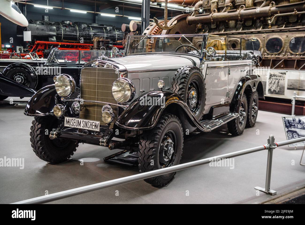 Mercedes benz g4 w31 hi-res stock photography and images - Alamy