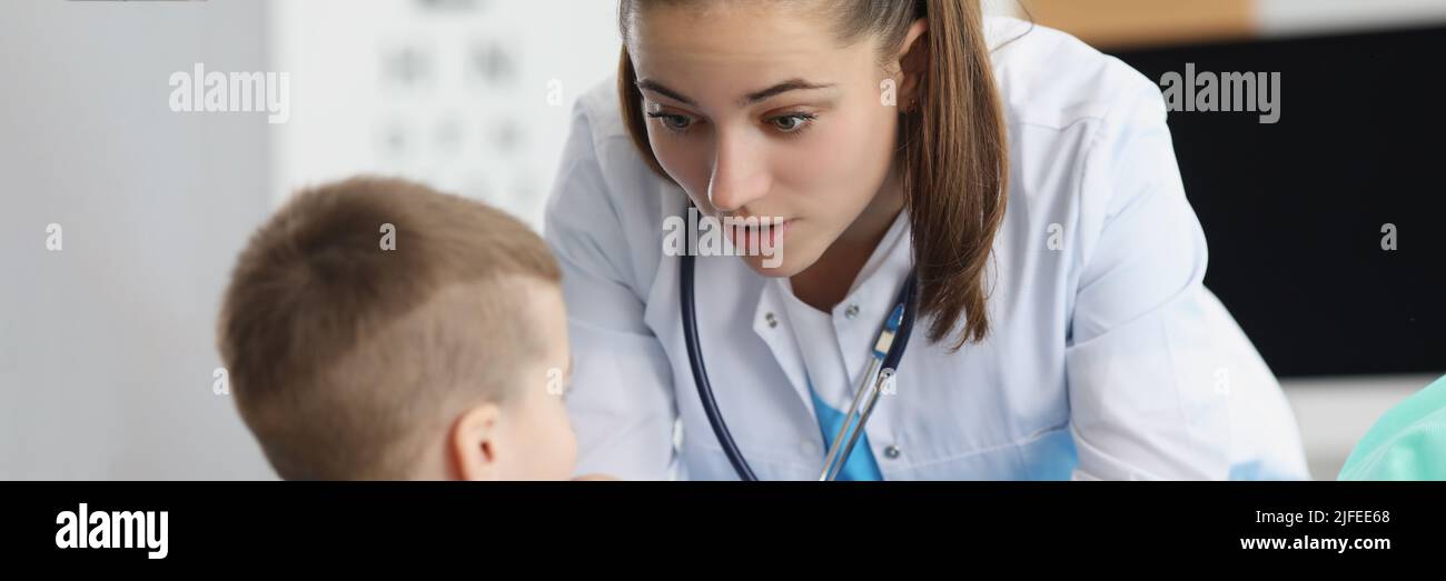 Child on doctors appointment at hospital Stock Photo - Alamy