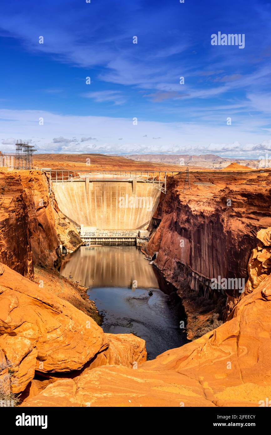 Glenn Canyon Dam lookout and limestone landscape Stock Photo - Alamy