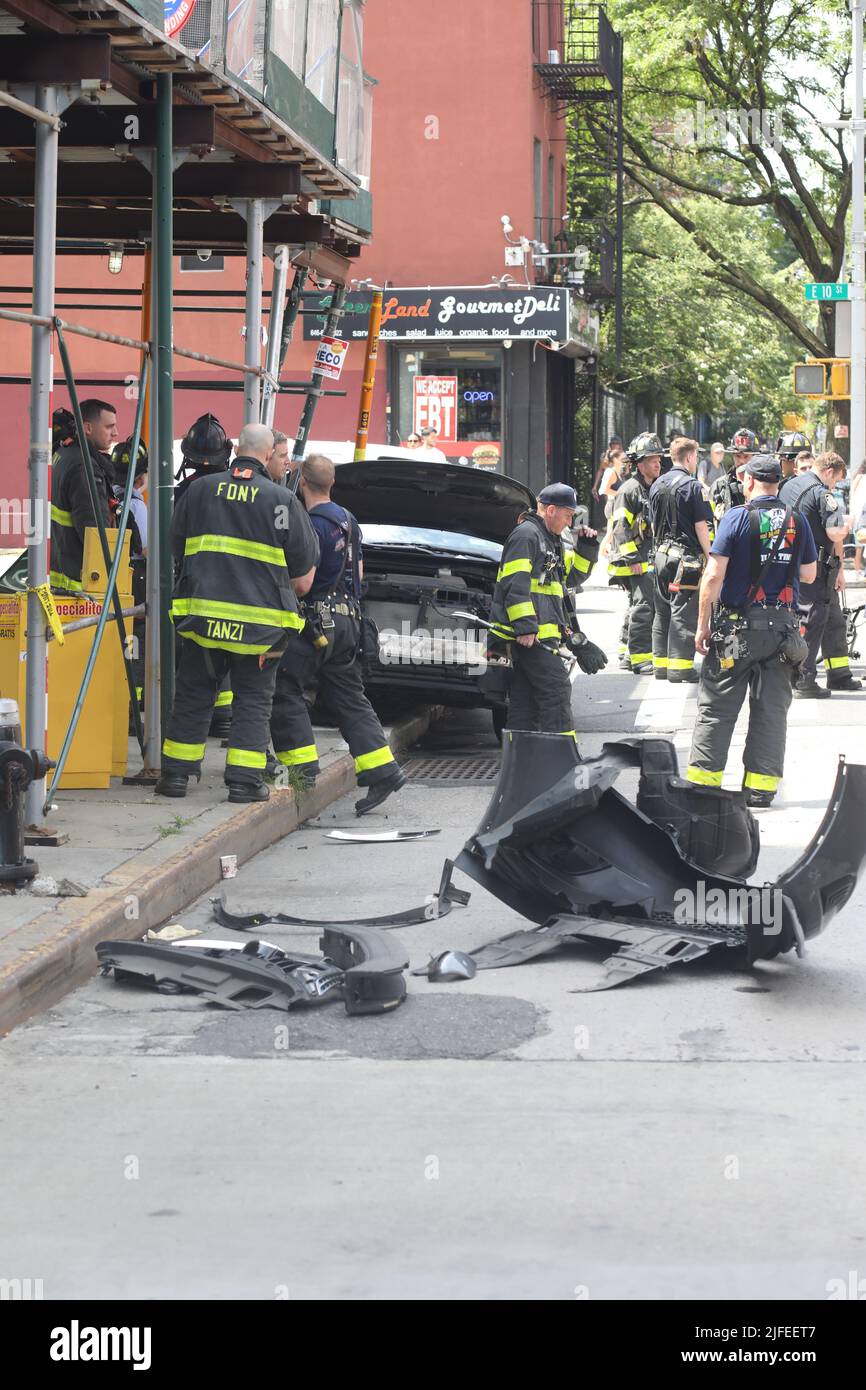 Aftermath of accident involving FDNY firetruck on the corner of 10th ...