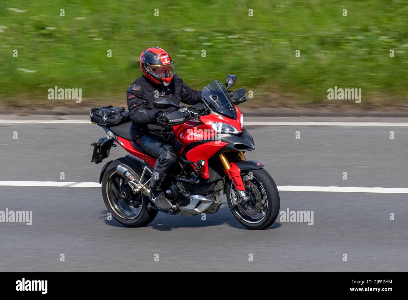 Multistrada v2 hi-res stock photography and images - Alamy