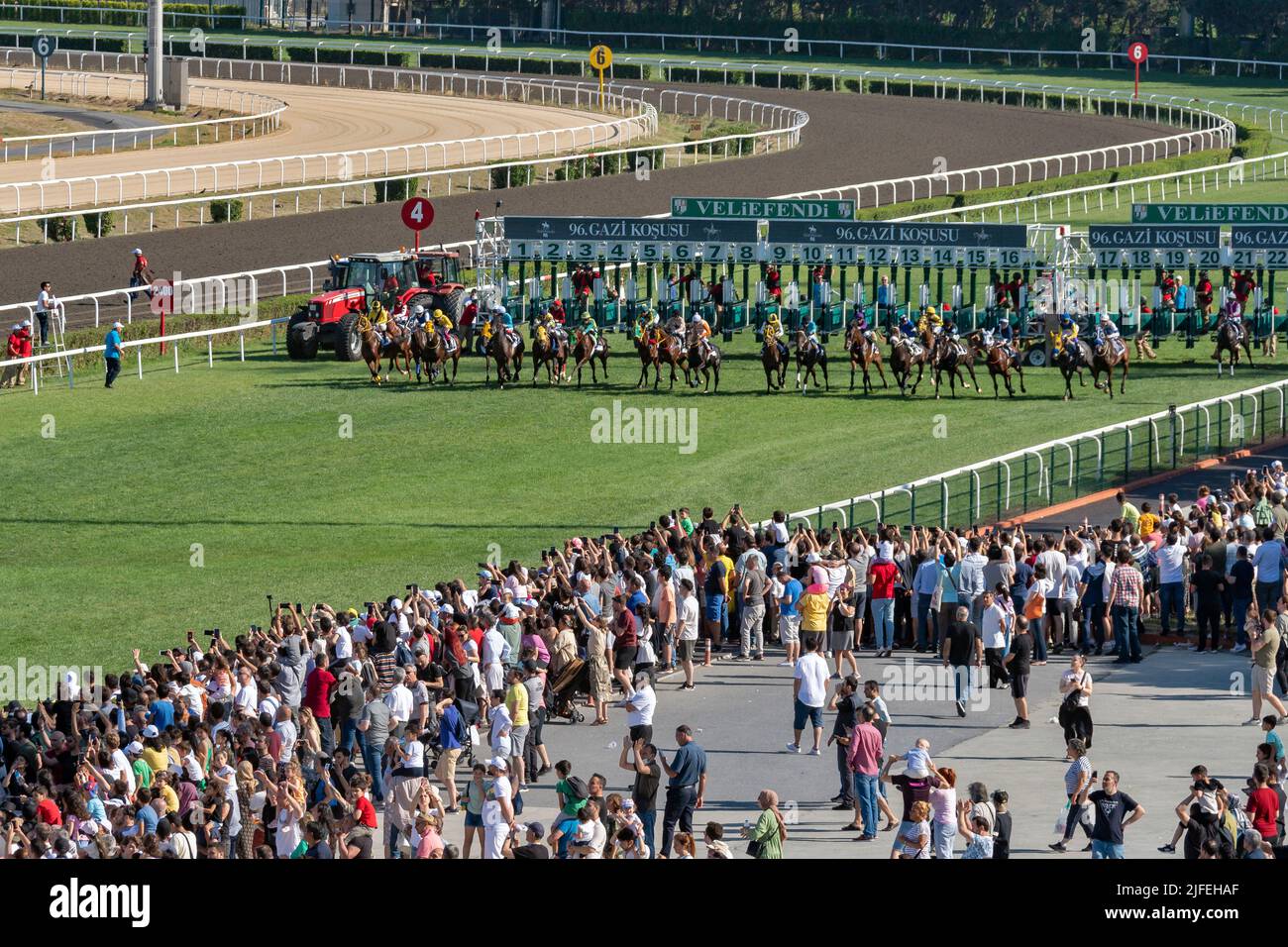 Istanbul horse race hi-res stock photography and images - Alamy