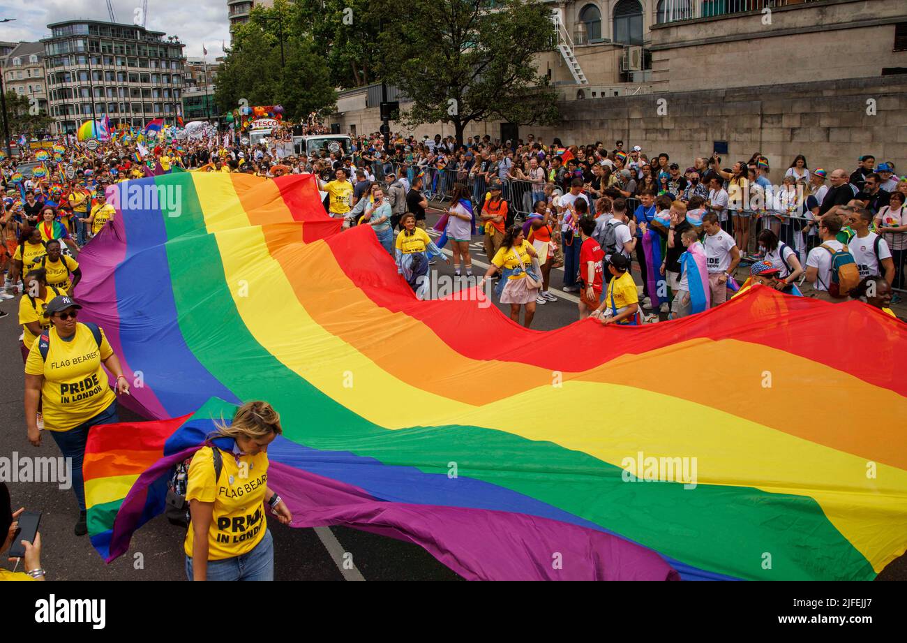 London, UK. 2nd July, 2022. Large rainbow flag on Park Lane. 50th ...