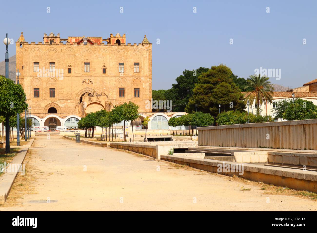 Palermo, Sicily (Italy): Palace of the Zisa, Arab-Norman Architecture ...