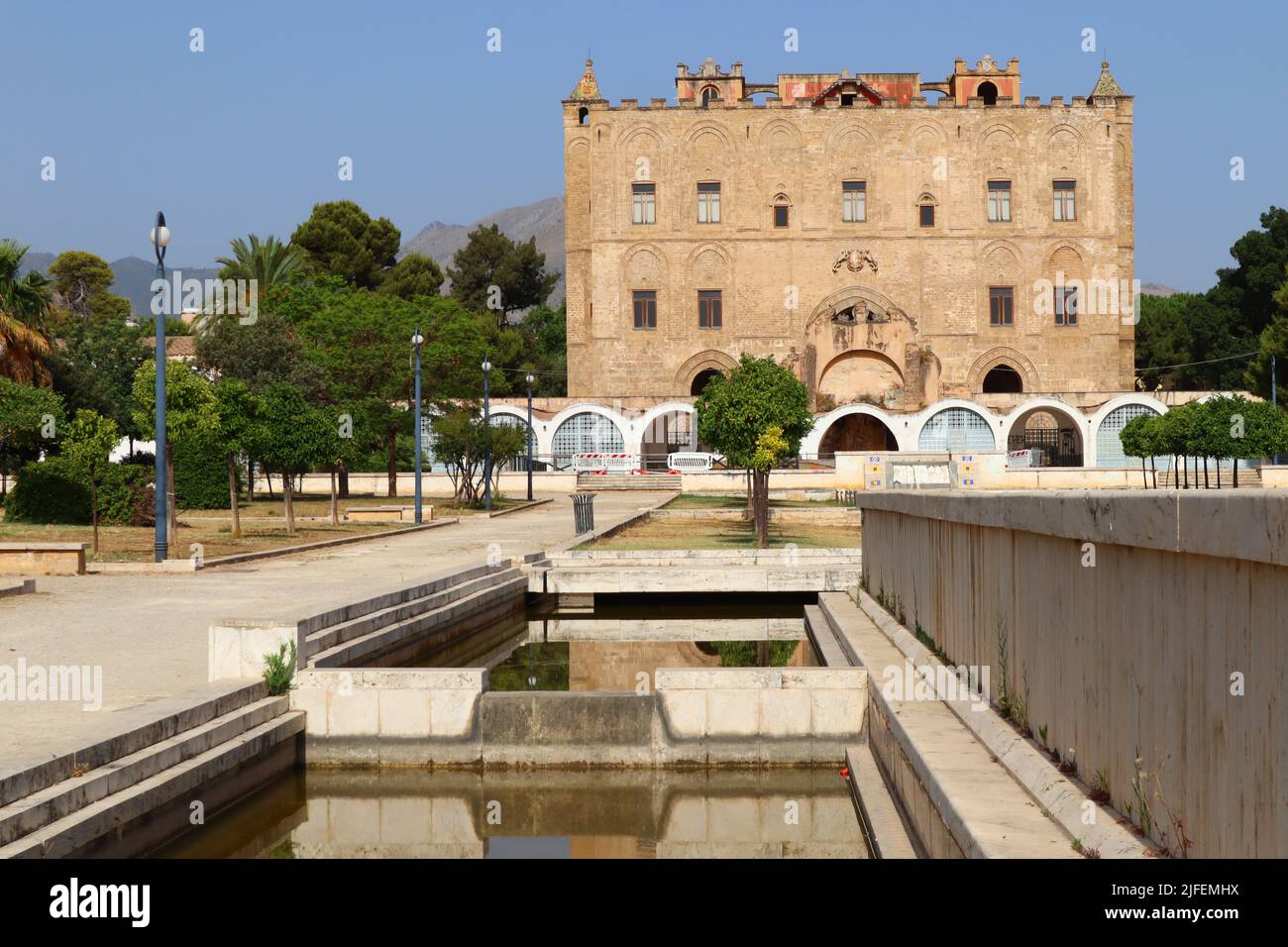 Palermo, Sicily (Italy): Palace of the Zisa, Arab-Norman Architecture ...