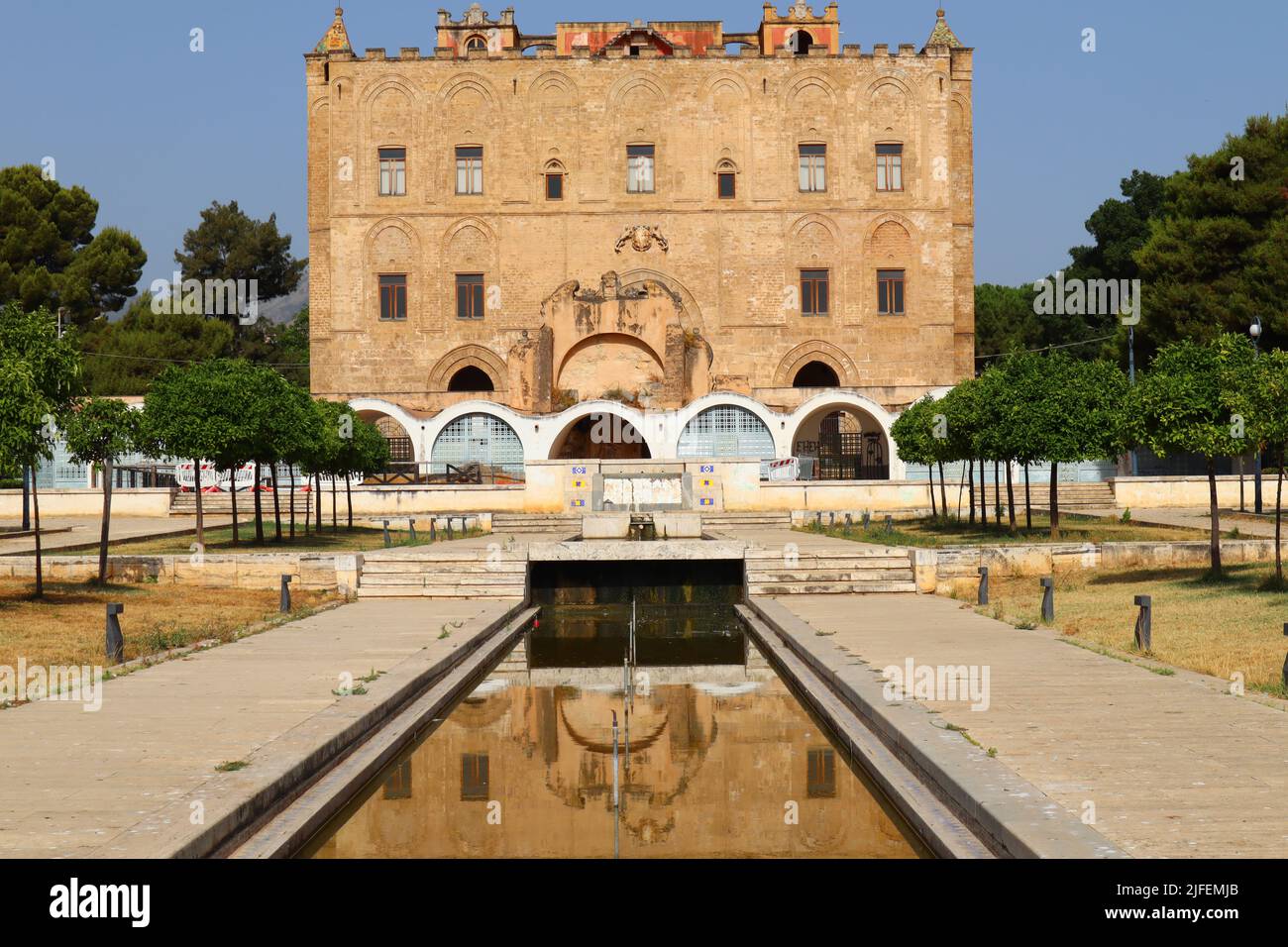Palermo, Sicily (Italy): Palace of the Zisa, Arab-Norman Architecture ...