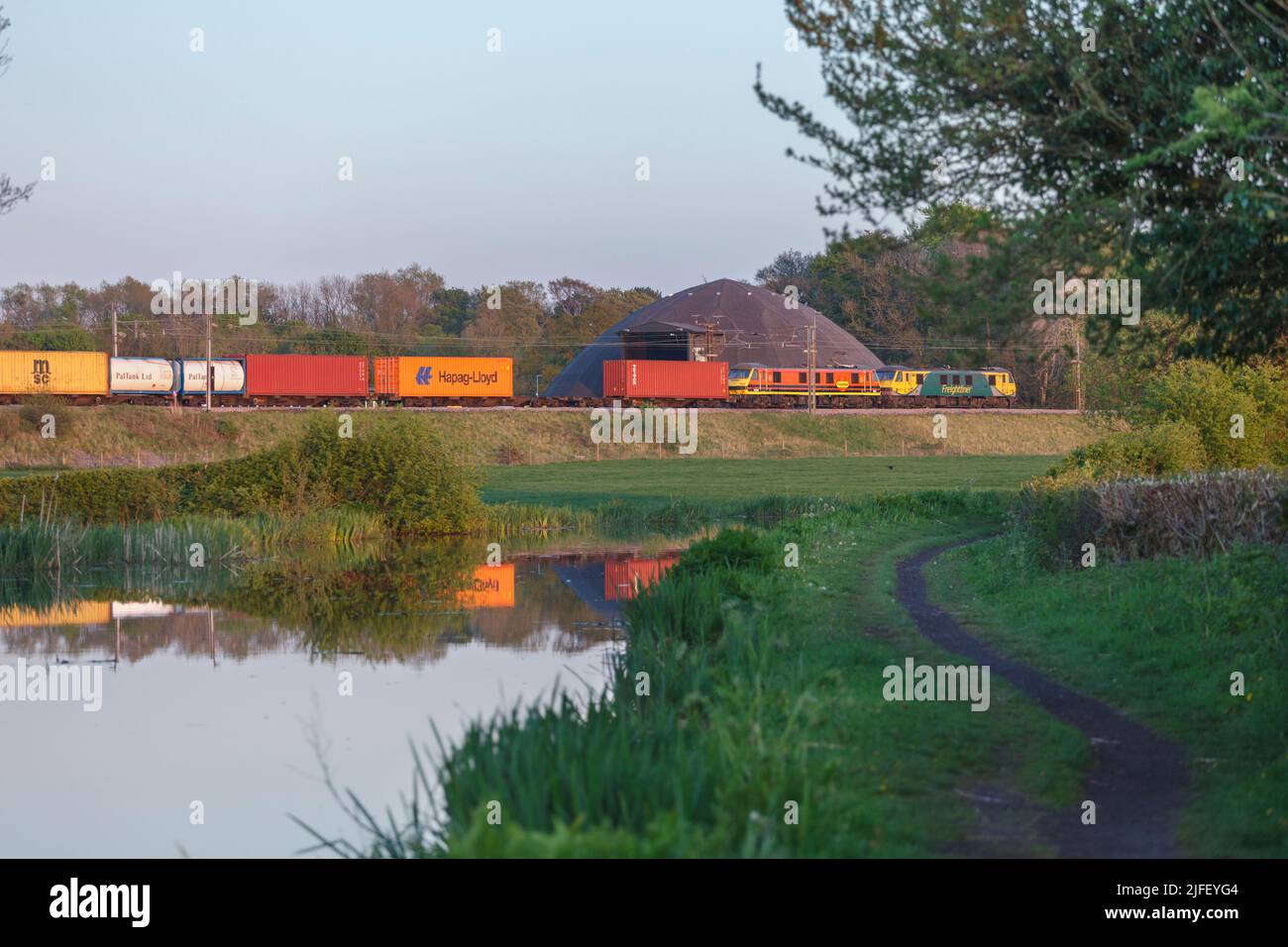 2 Freightliner class 90 electric locomotives hauling a intermodal ...