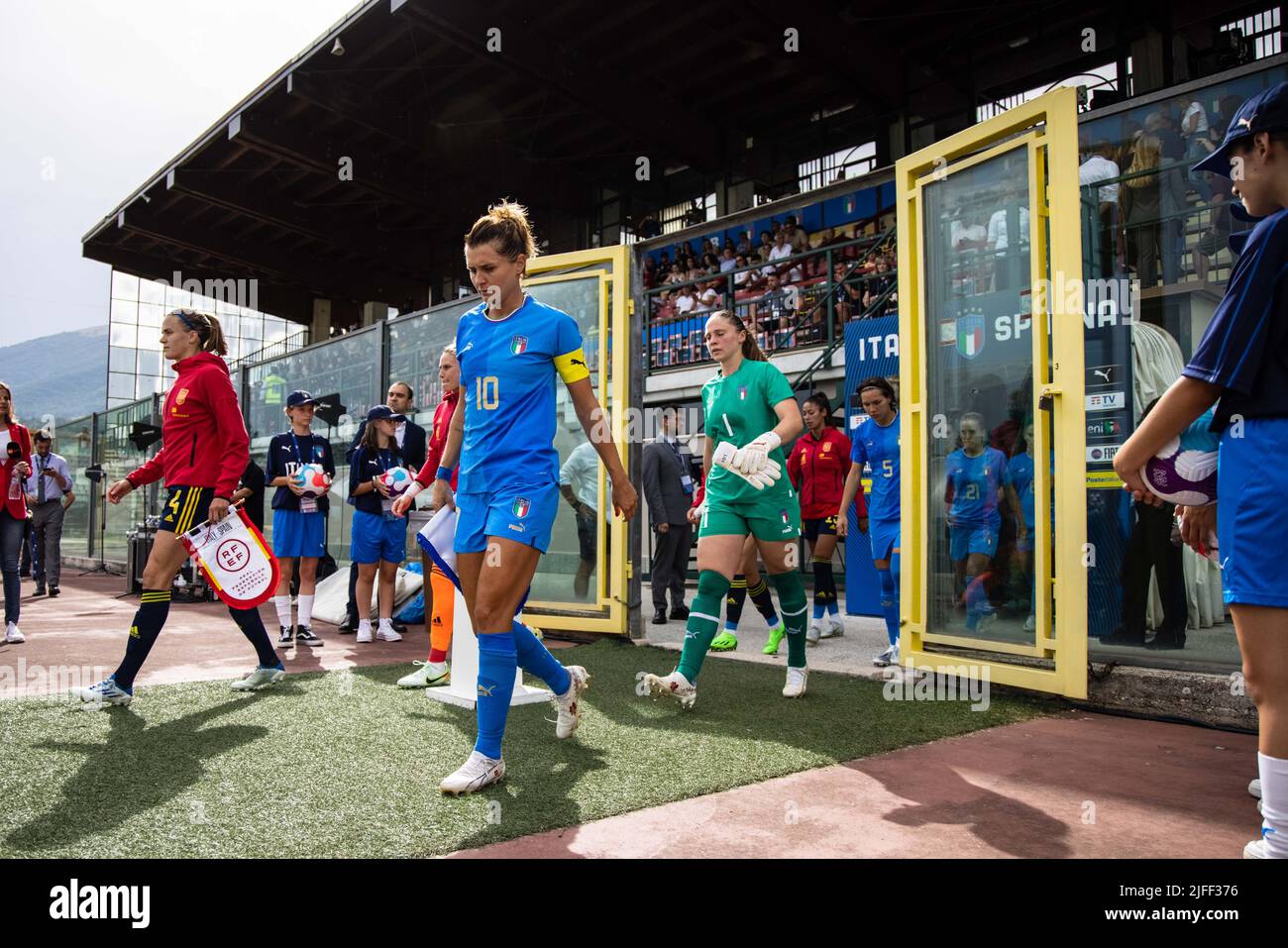 Laura hernandez hi-res stock photography and images - Alamy