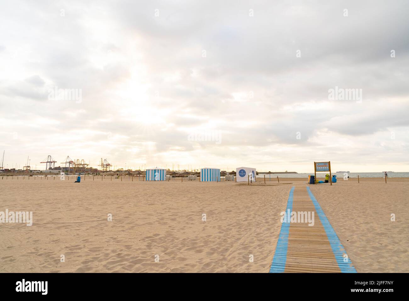 Beach one tourist 2022 hi-res stock photography and images - Alamy